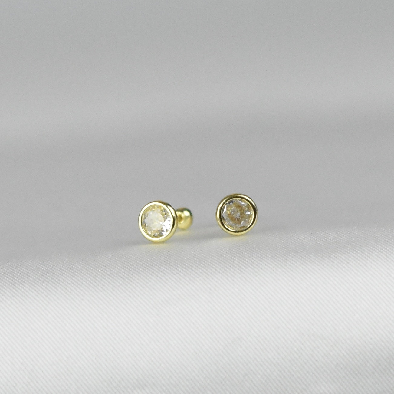 Broquel de bisel zirconia natural – C.laretta